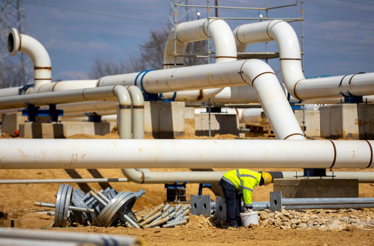 DewPoint Analyzers – Measure water, hydrocarbon Dew Point temperatures ...